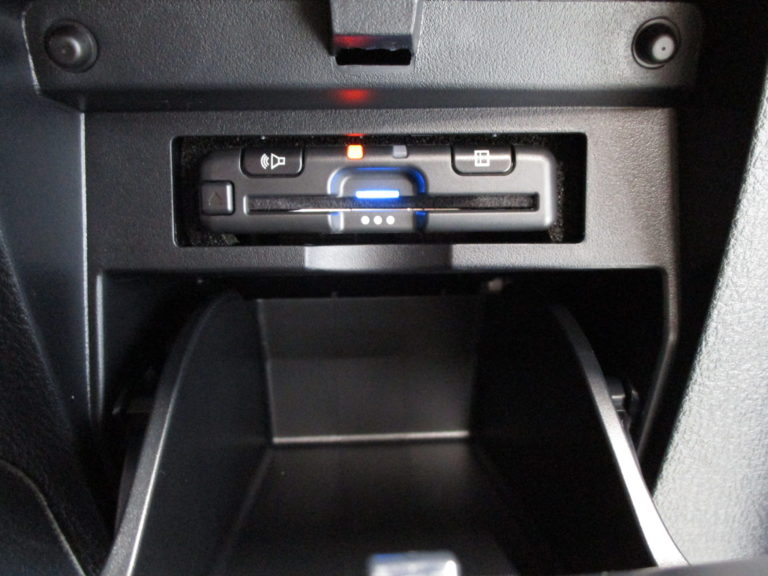 ETC2.0って何？ETC1.0って何？現役営業マンがおすすめするETC車載器はパナソニック【CY-ET926D】です！