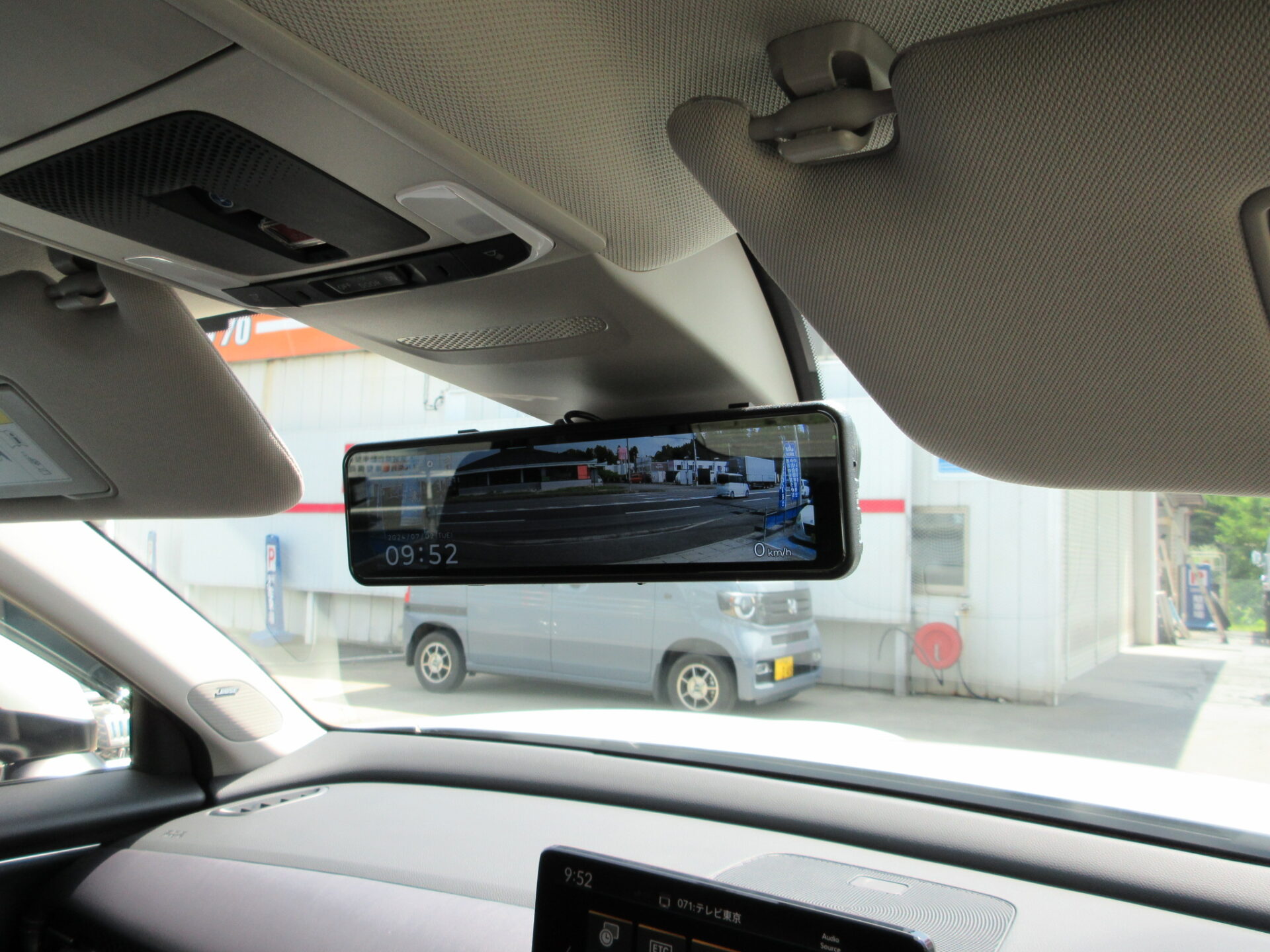 「サイズ感が絶妙なNEWタイプ！」デジタルインナーミラー機能付ドラレコ【ZDR048】レビュー！